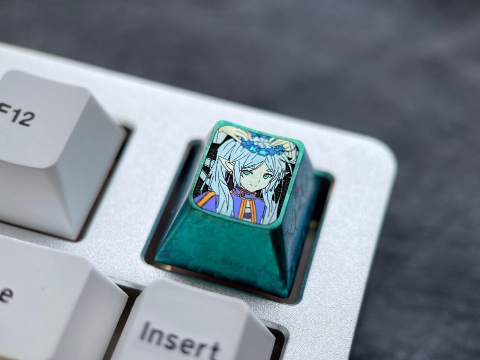 TTKCAP – Titanium keycaps, cups, badges, pens and other titanium products.