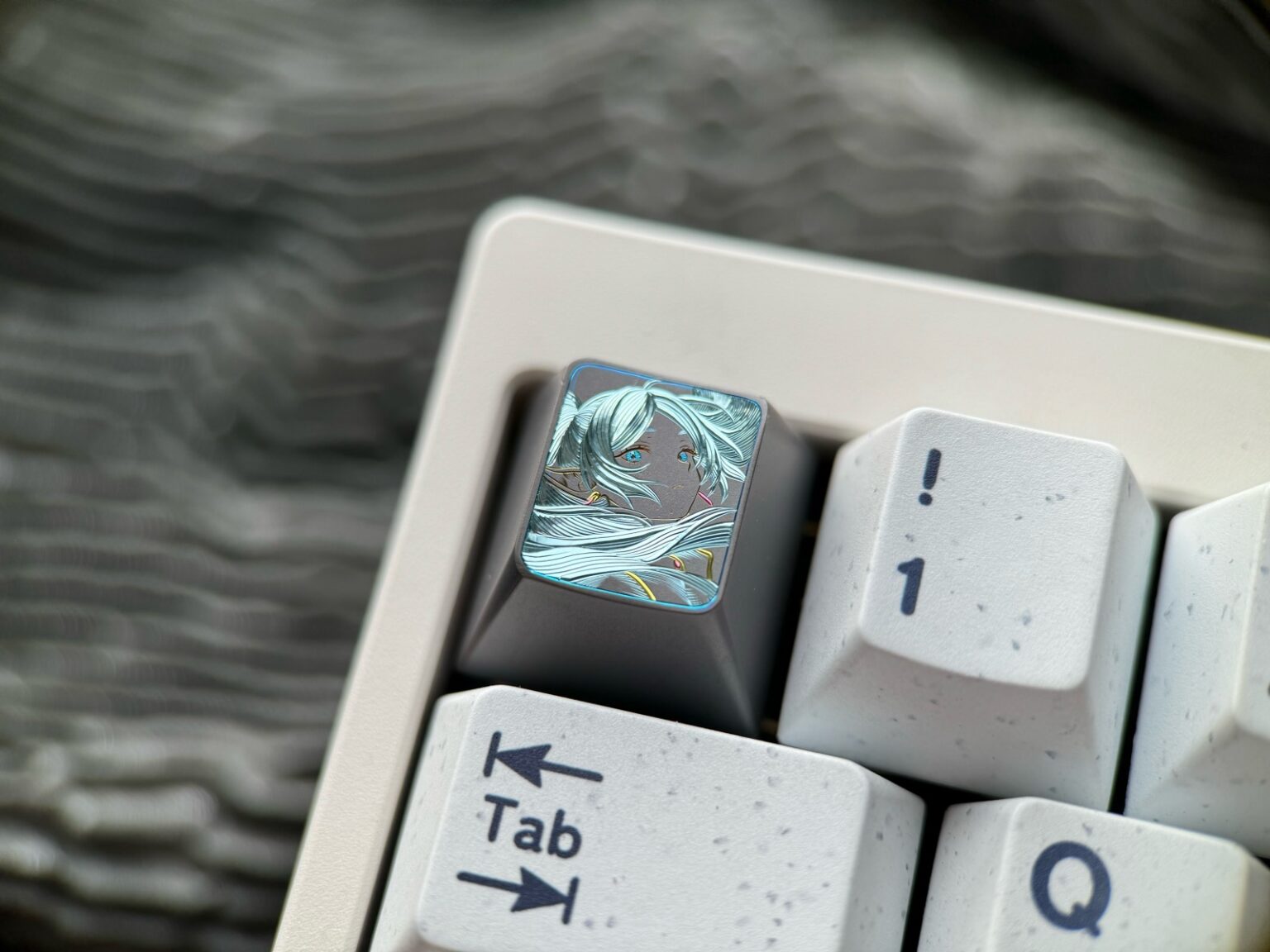 Frieren Hand-Carved Line Color Titanium Keycaps – TTKCAP