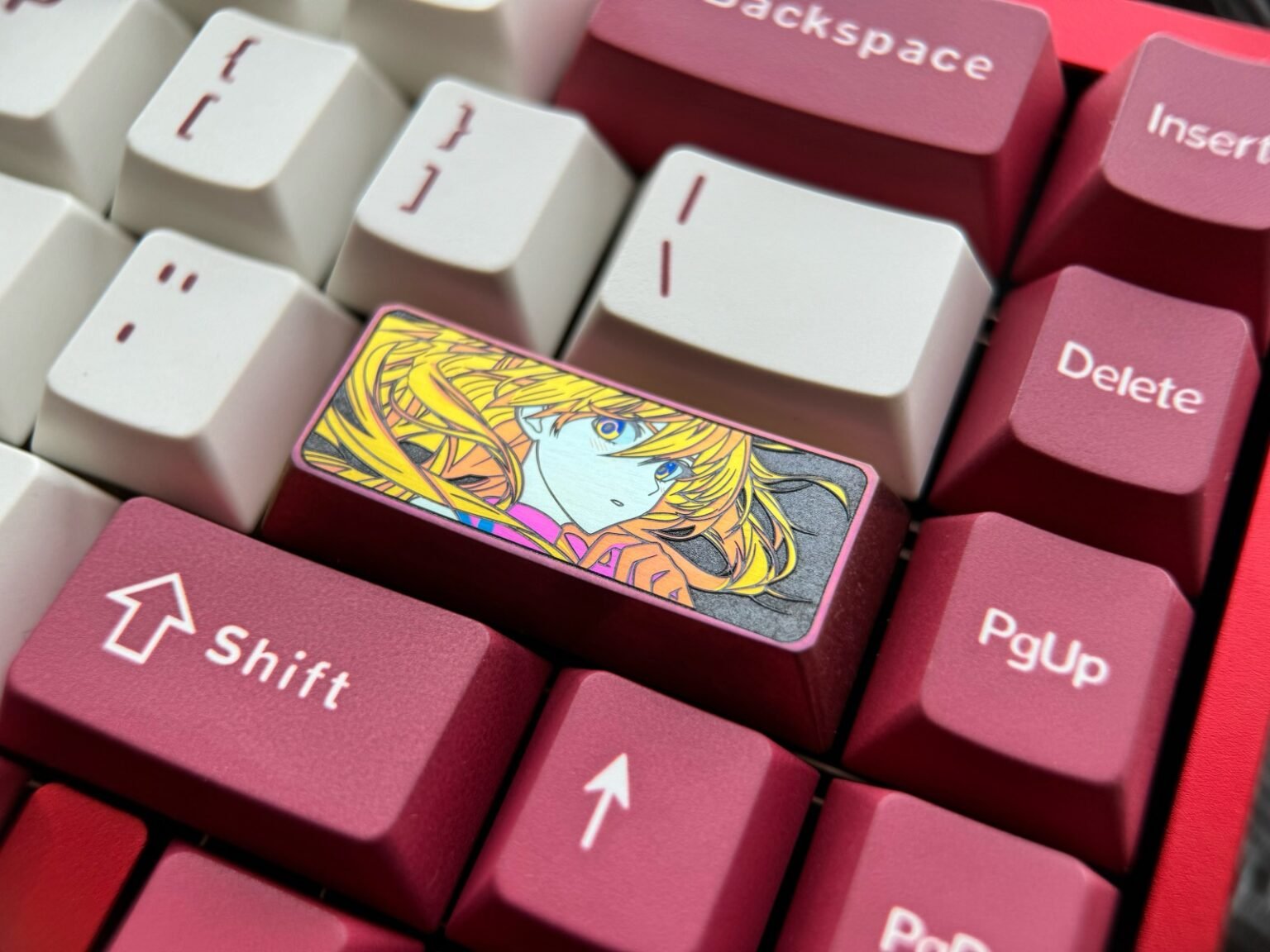 TTKCAP – Titanium keycaps, cups, badges, pens and other titanium products.